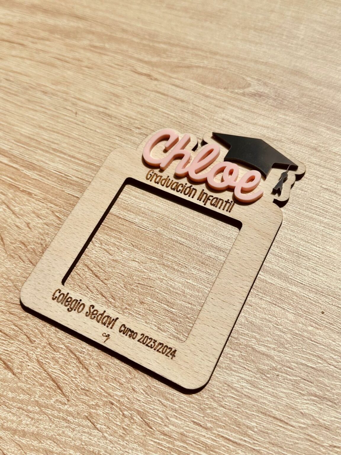 MINI MARCO IMÁN GRADUACIÓN NIÑOS PERSONALIZADA - Cuqueta
